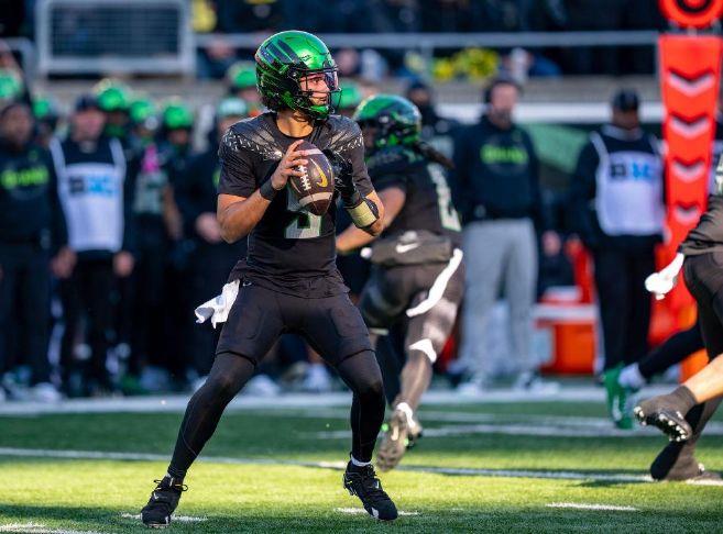 Oregon QB Dante Moore, others announce return for 2026 | Forest Grove ...